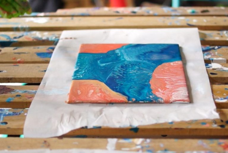 Acrylic Pouring Medium Guide: Best, Cheapest and Beginner Friendly