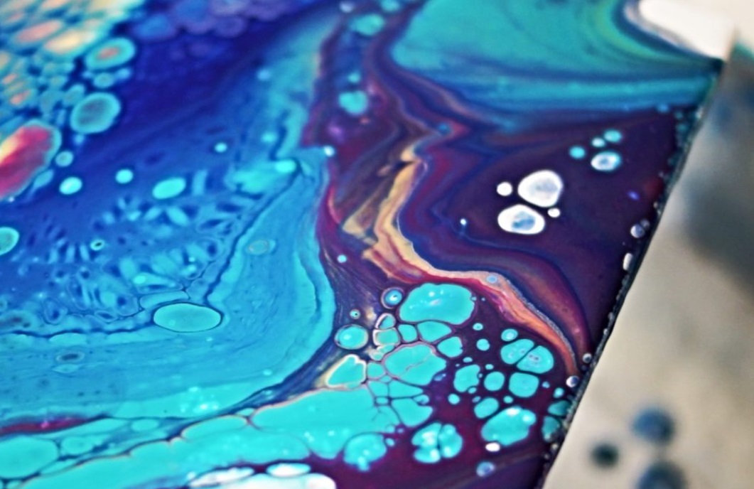 10 Latest Acrylic Pour Painting Ideas & Pouring Techniques